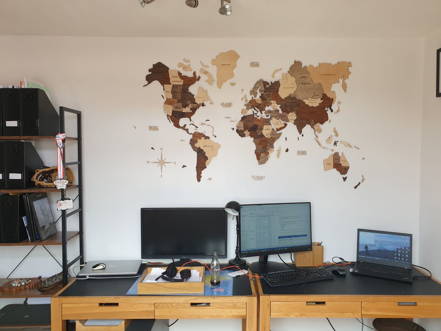The guide to choosing Office Wall Art | Wooden World Map